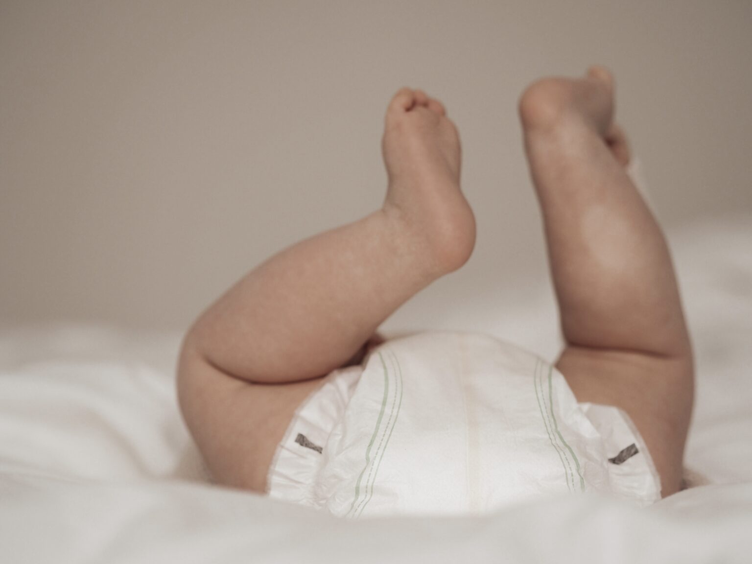 Baby is not pooping: What's the cause and when should you worry?